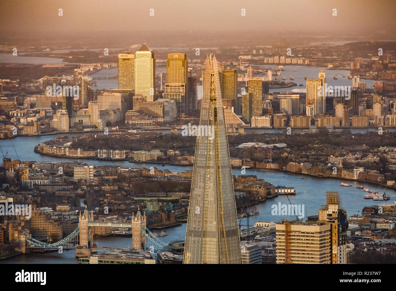 View from helicopter london hi-res stock photography and images - Alamy