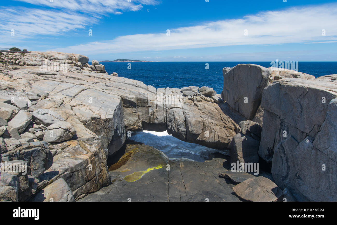 Natural Bridge, Torndirrup National Park, Albany, Western Australia ...