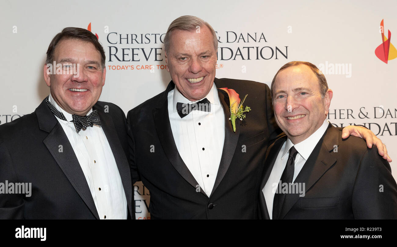 Gary bettman hi-res stock photography and images - Alamy