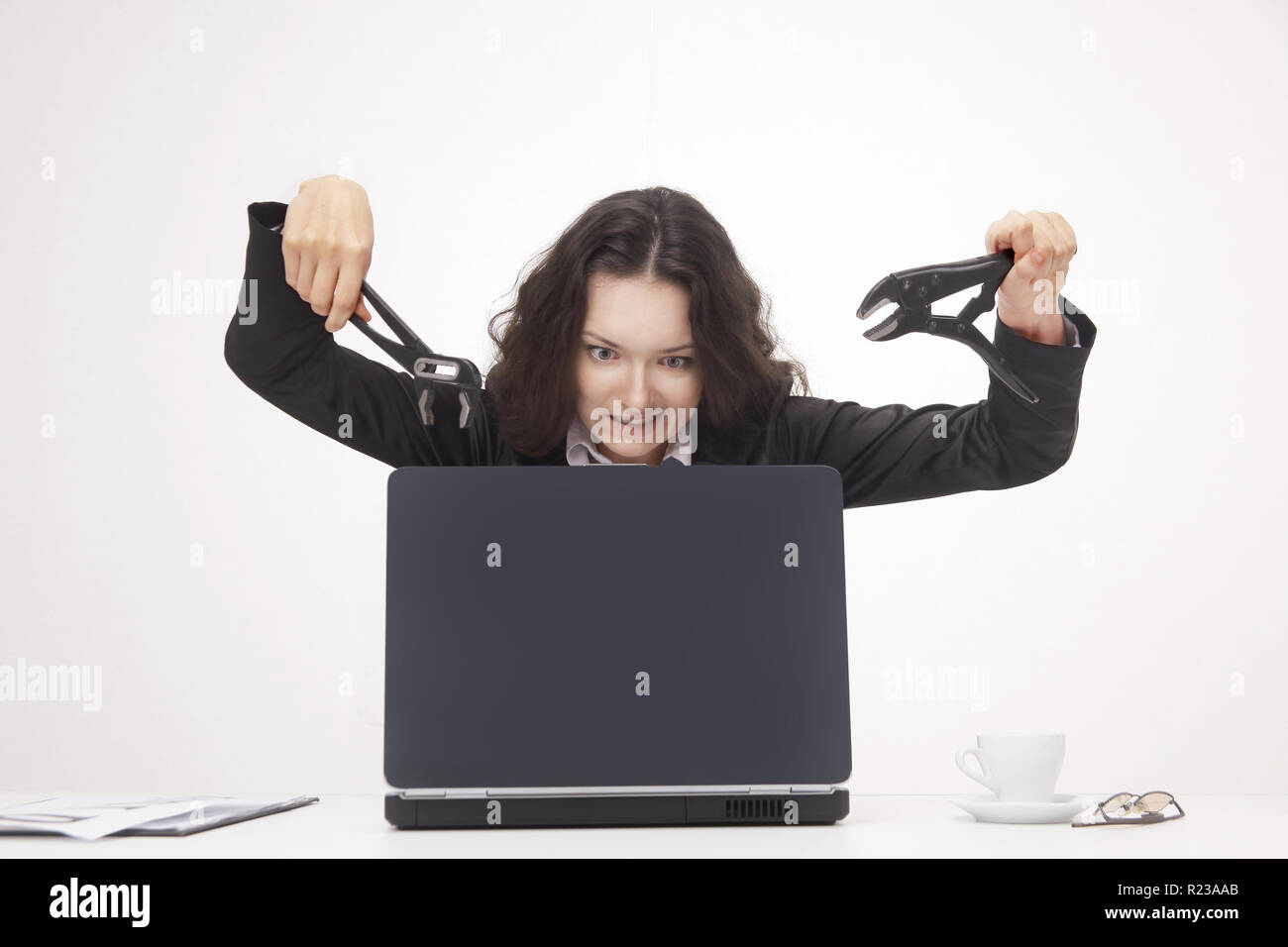 Man smashing computer with hammer hi-res stock photography and images ...