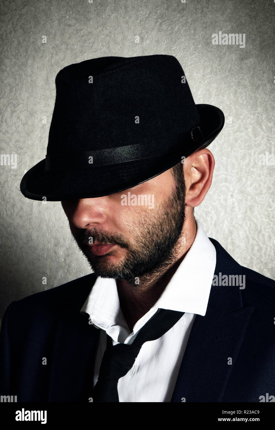 Retro man with the hat Stock Photo - Alamy