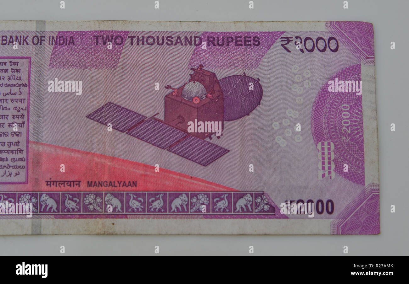 A new Indian currency note of 2000 rupees. Finane background Stock ...