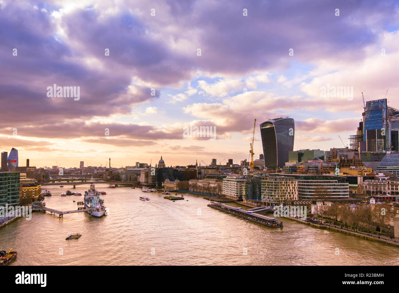 London sunset view hi-res stock photography and images - Alamy