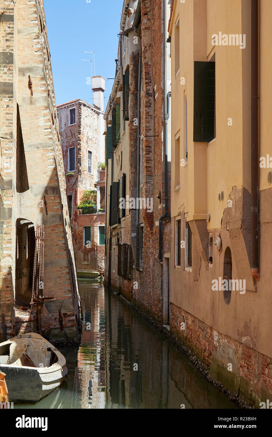 Old buildings architecture in venice hi-res stock photography and ...