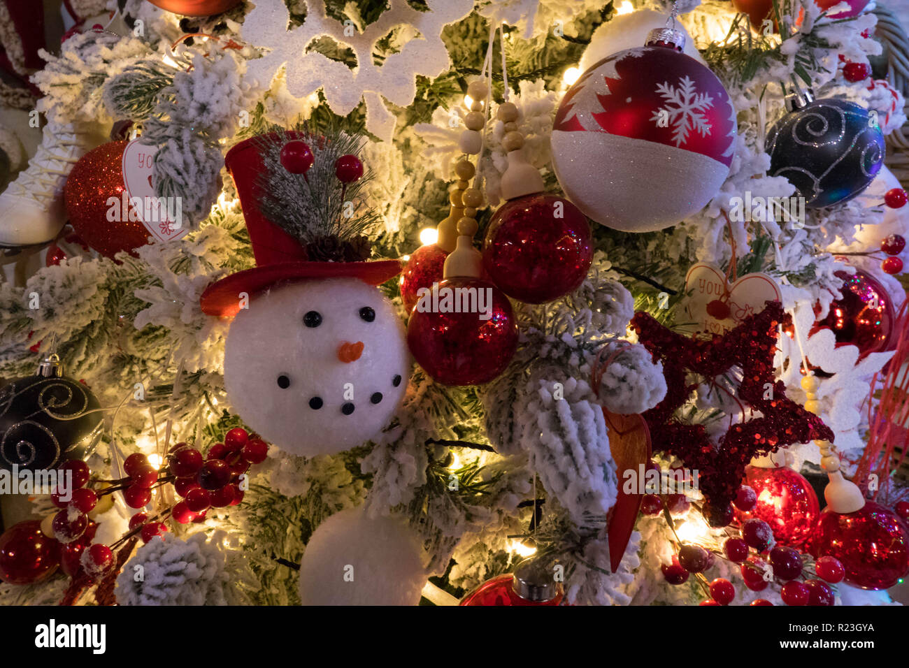 Christmastree ball hi-res stock photography and images - Alamy
