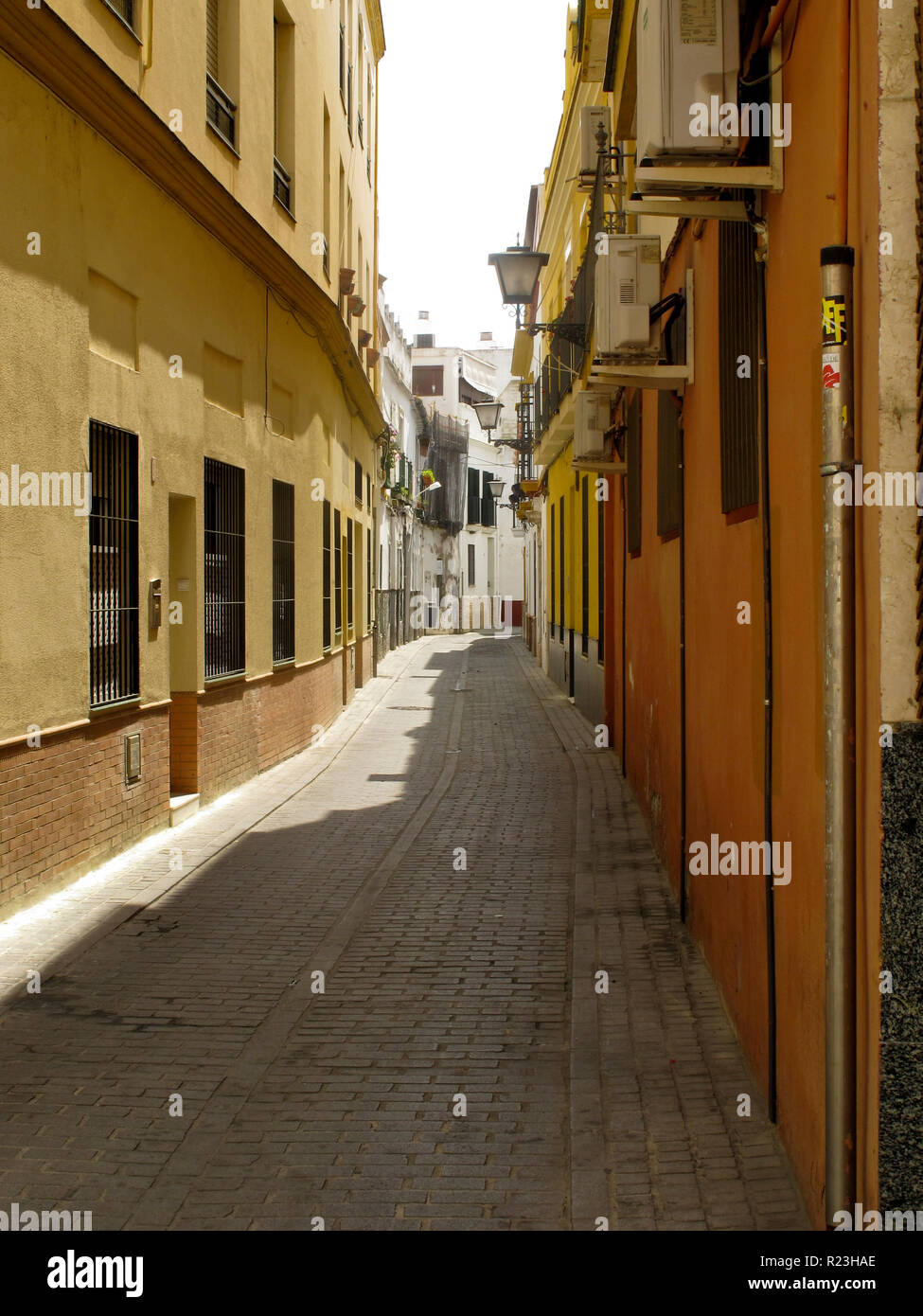 Seville street scene hi-res stock photography and images - Alamy