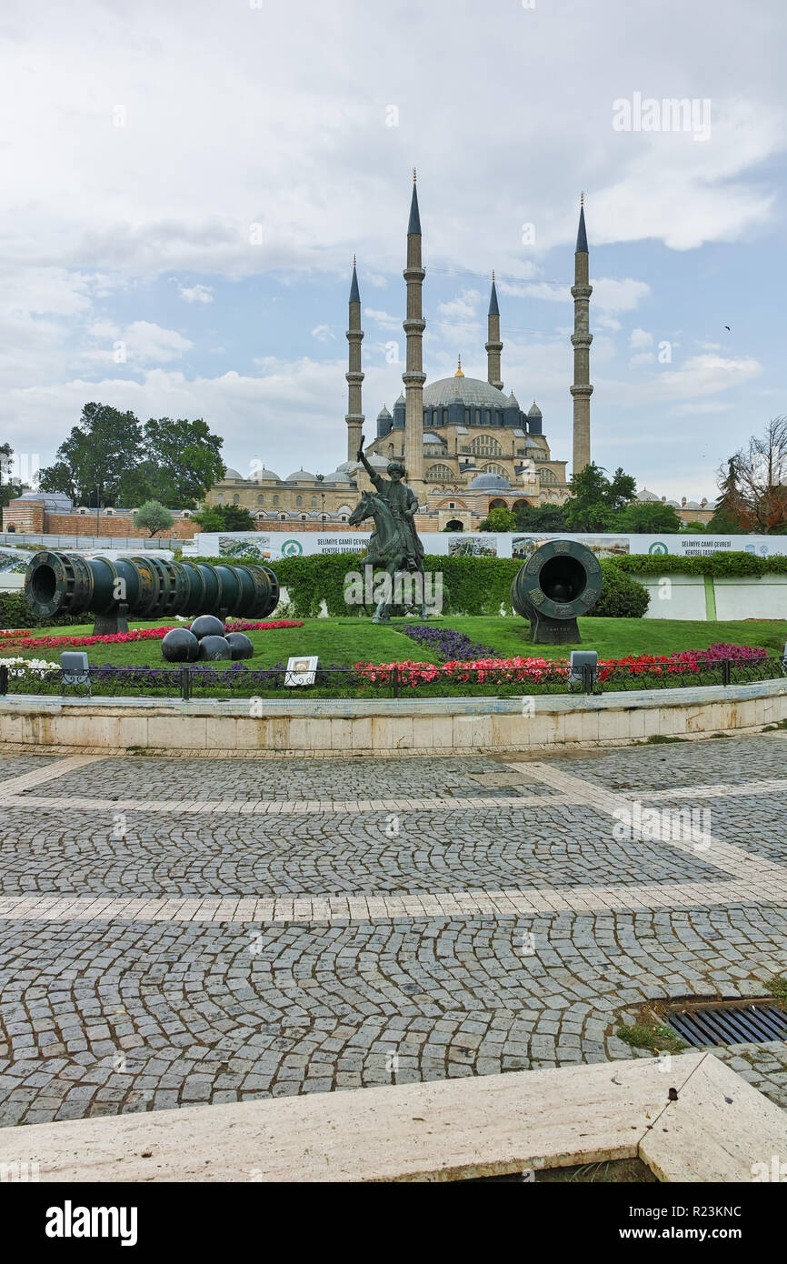 Sultan mehmed ii statue hi-res stock photography and images - Alamy