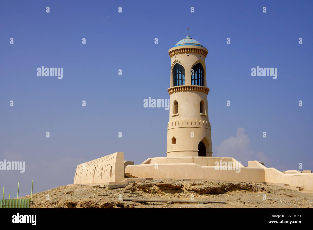 Oman lighthouse tower sur hi-res stock photography and images - Alamy