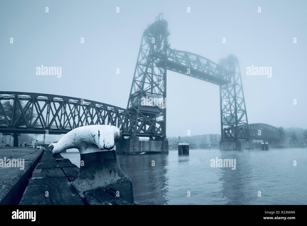De Hef Railwaybridge in Rotterdam Stock Photo - Alamy