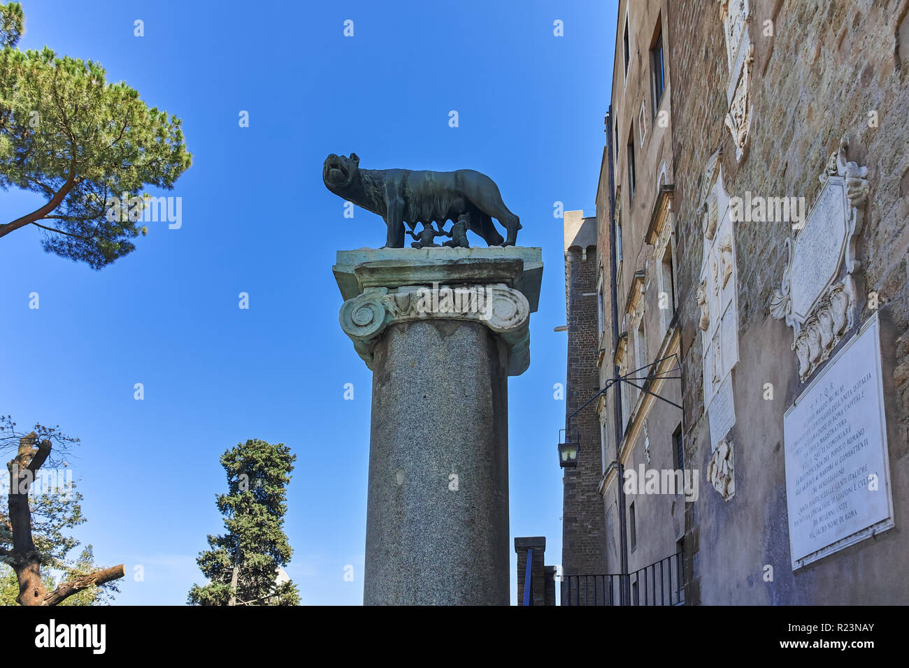 ROME, ITALY - JUNE 23, 2017: Statue of Wolf with Romulus and Remus on ...