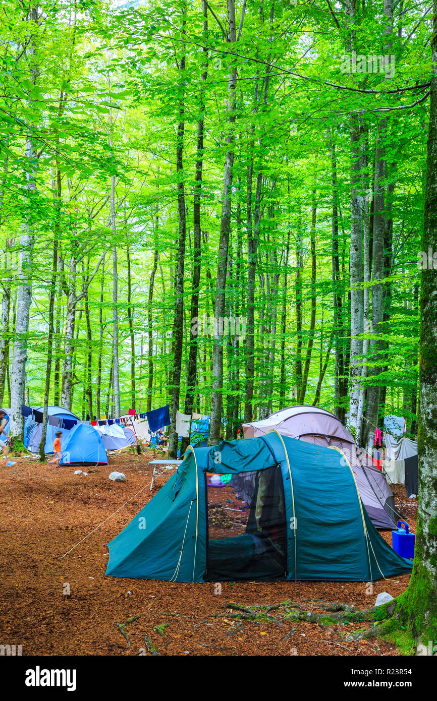 Free campsite hi-res stock photography and images - Alamy