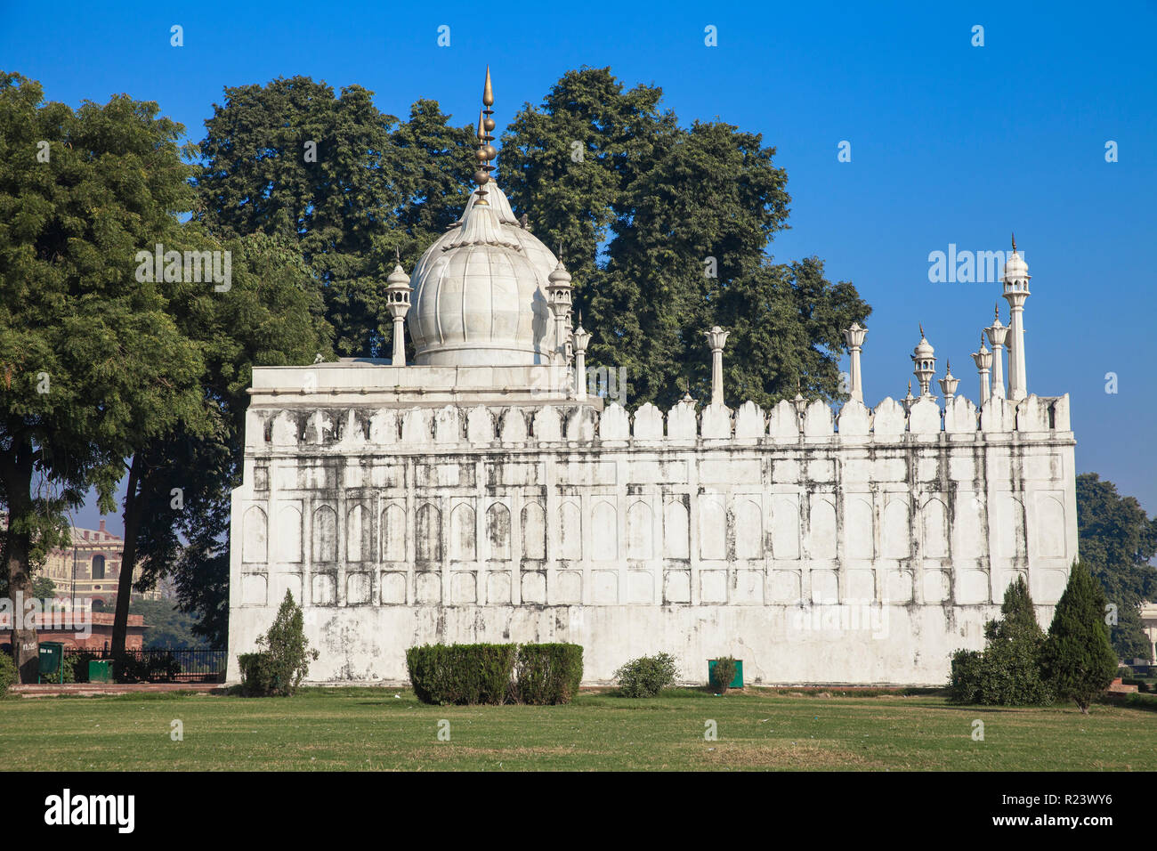 India red fort dome hi-res stock photography and images - Alamy