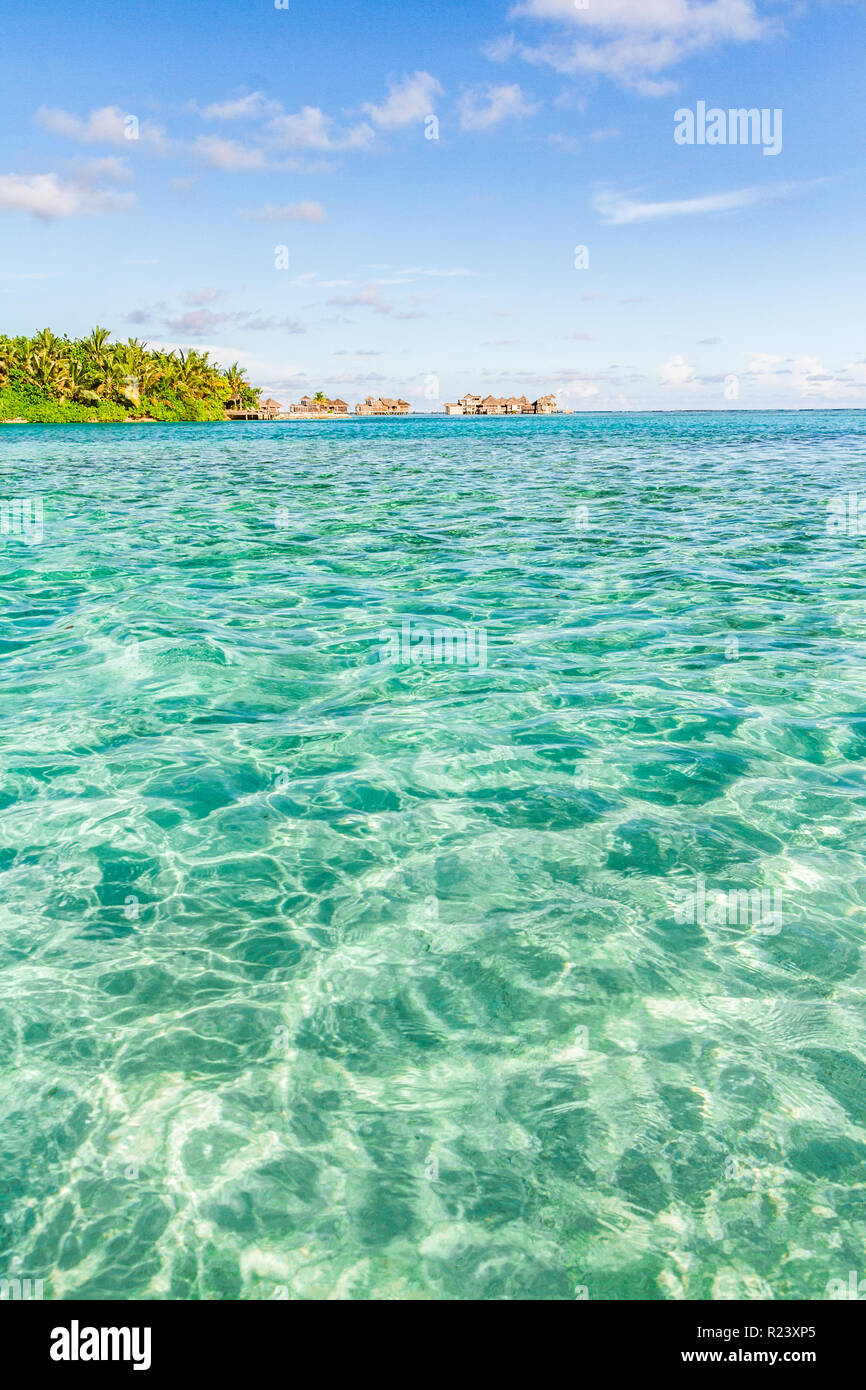 Panorama of the indian ocean in the maldives hi-res stock photography ...