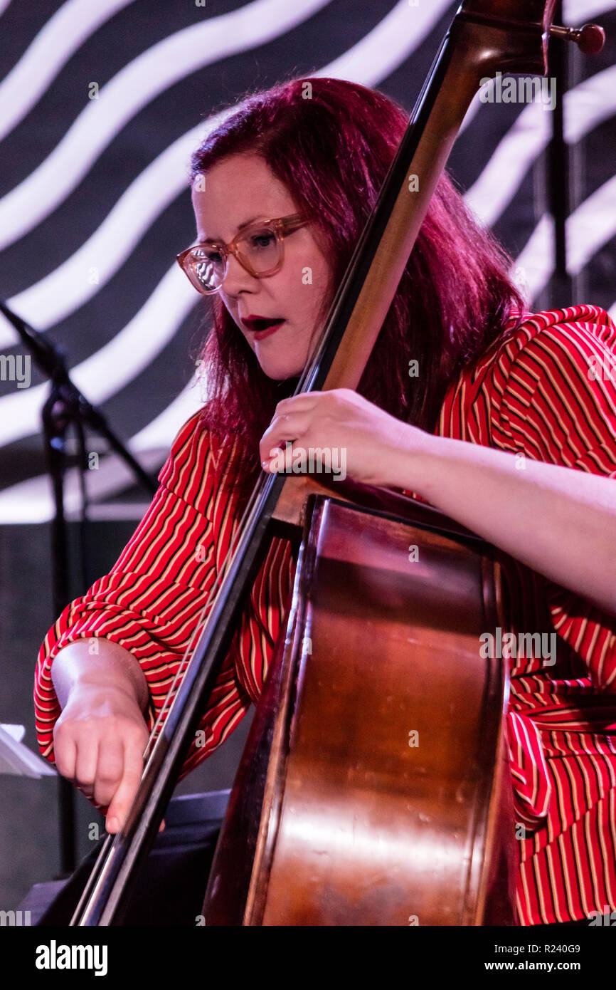 Lisa mezzacappa hi-res stock photography and images - Alamy