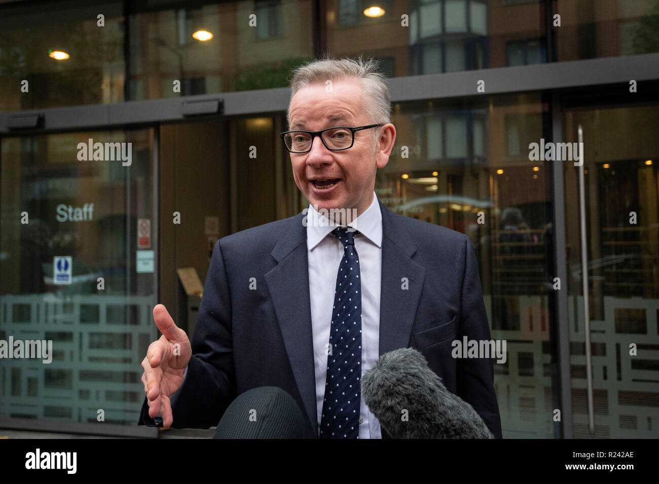 Department of food and rural affairs hi-res stock photography and ...