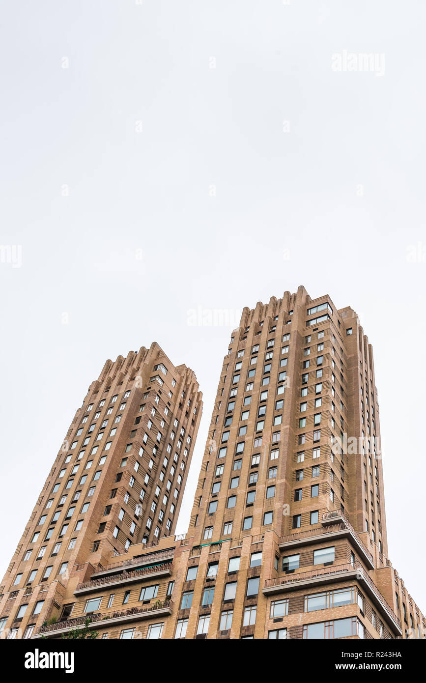 Cooperative apartment building hi-res stock photography and images - Alamy