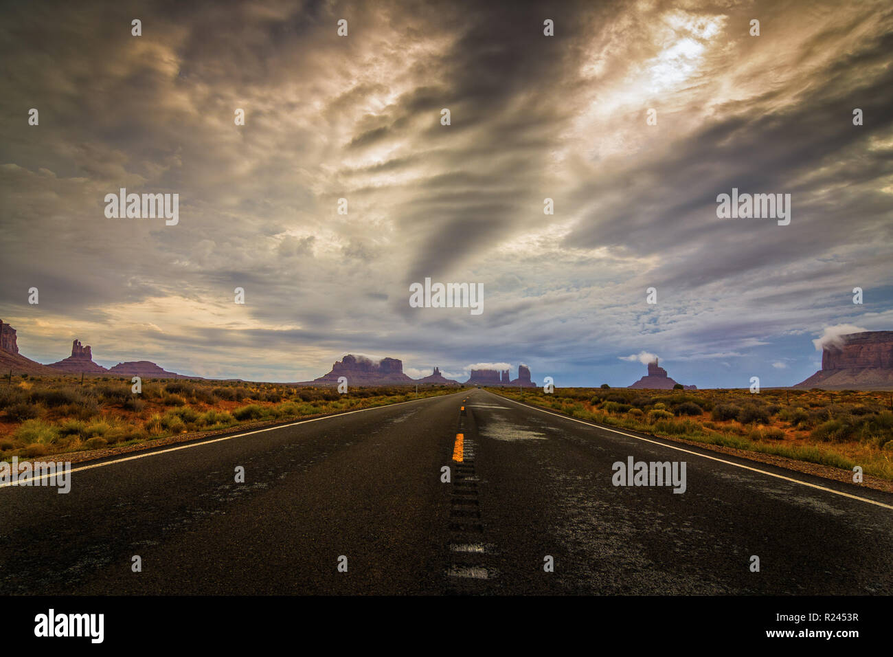 Straight road monument valley on hi-res stock photography and images ...