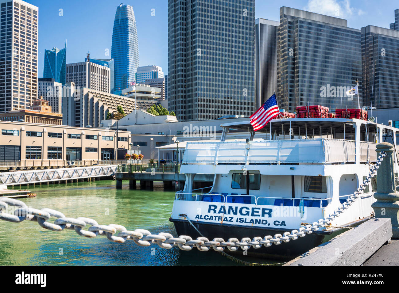Alcatraz Island Ferry and San Francisco skyline, San Francisco ...