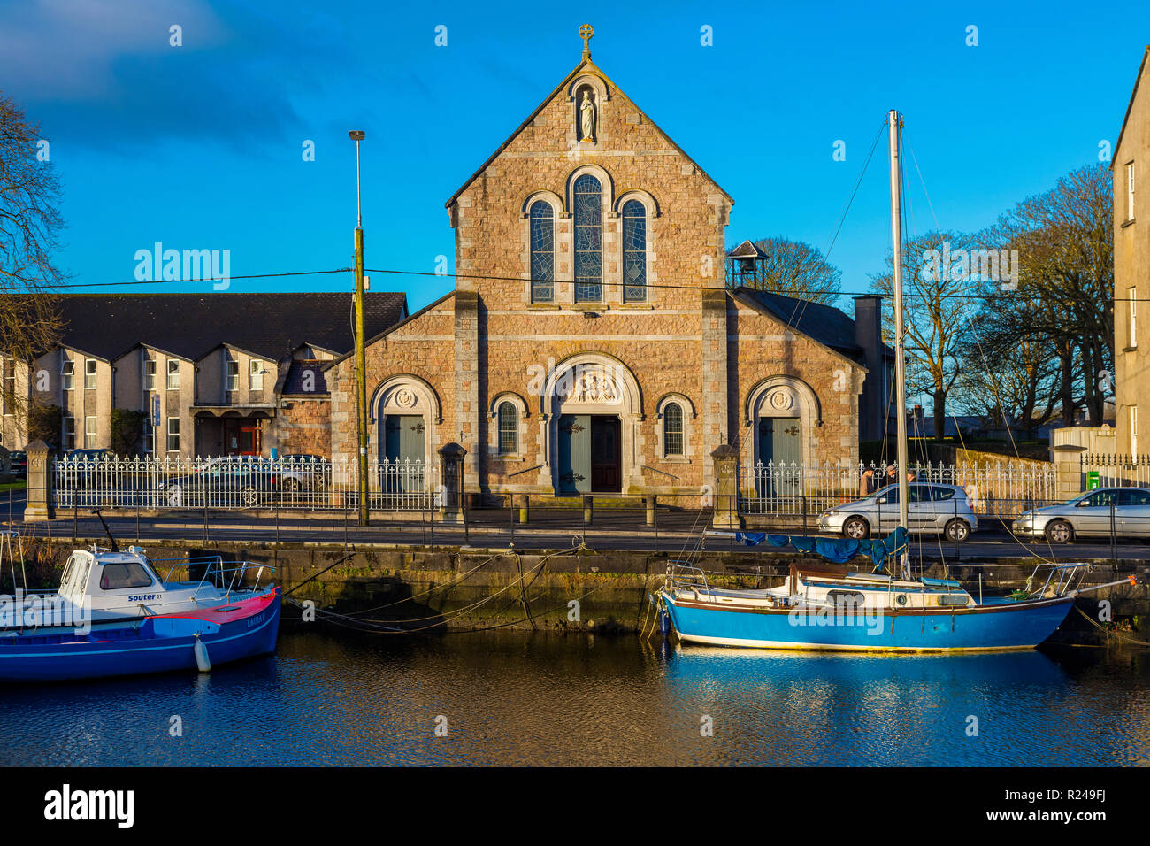 Claddagh boat galway hi-res stock photography and images - Alamy
