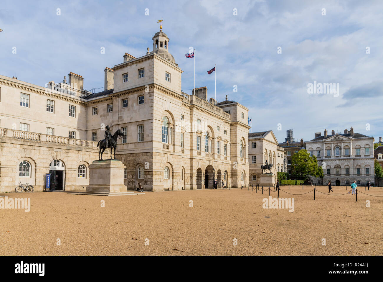 Horse guards parade ground hi-res stock photography and images - Alamy