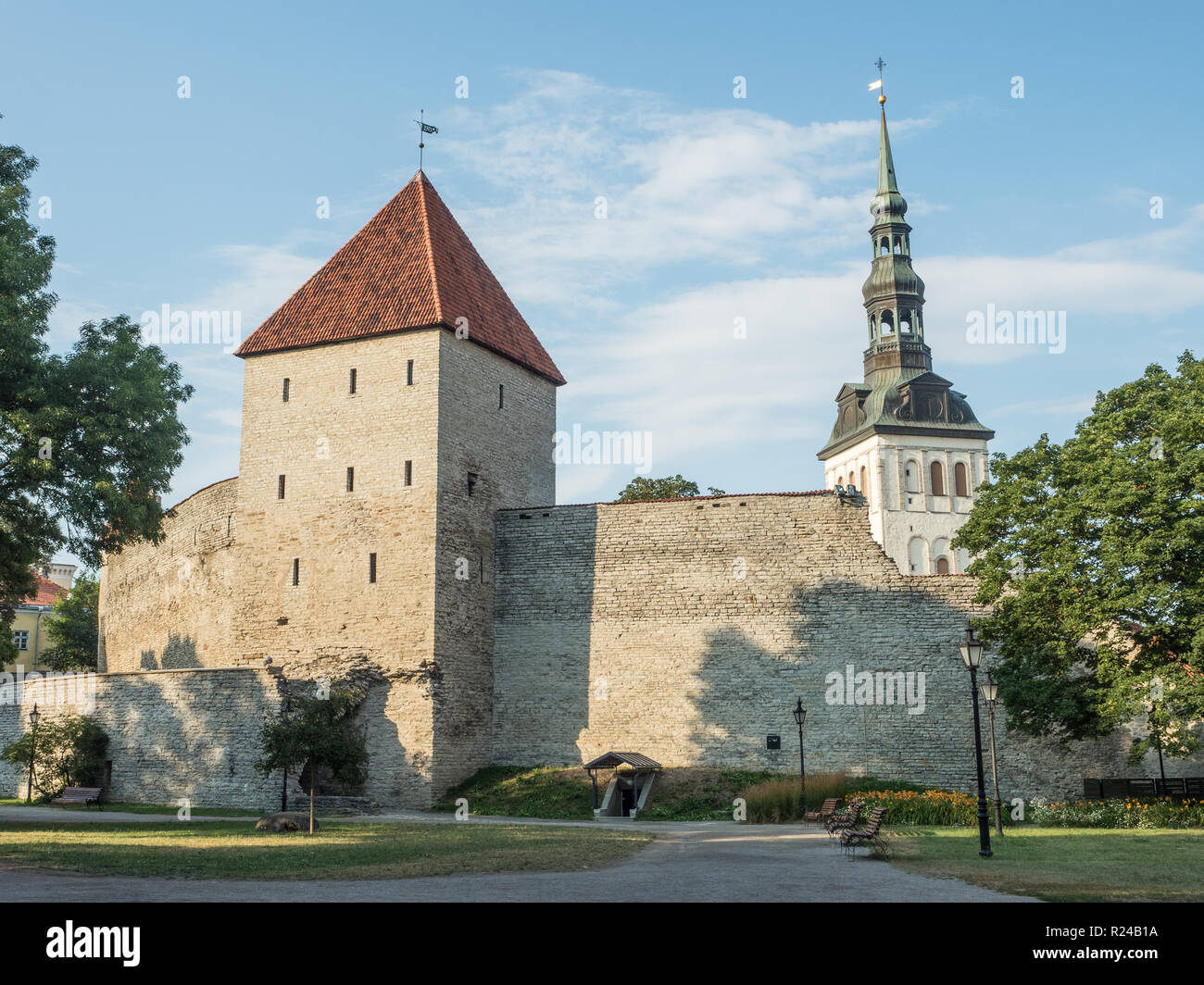 Medieval city wall tallinn hi-res stock photography and images - Alamy