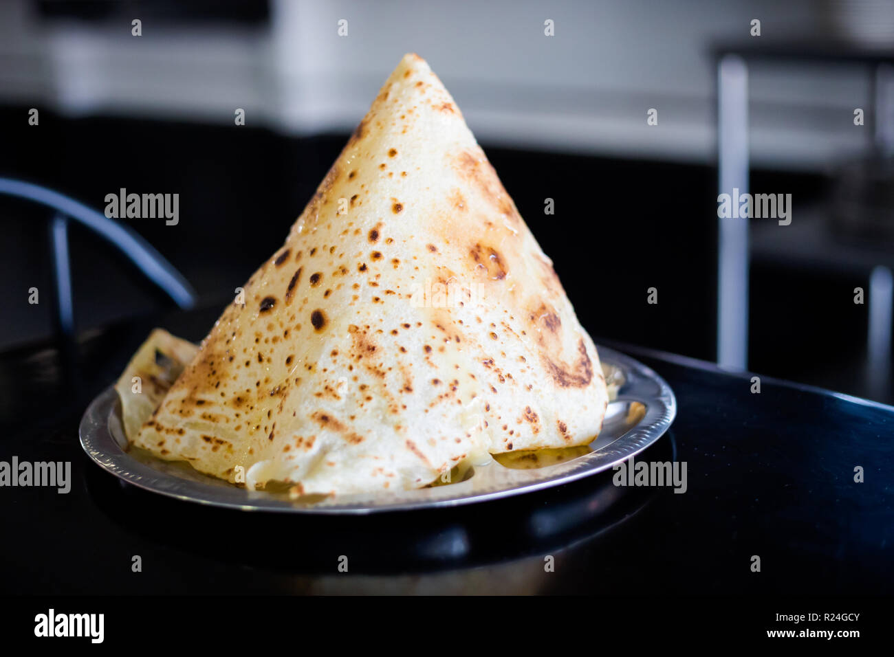 Roti tissue hi-res stock photography and images - Alamy