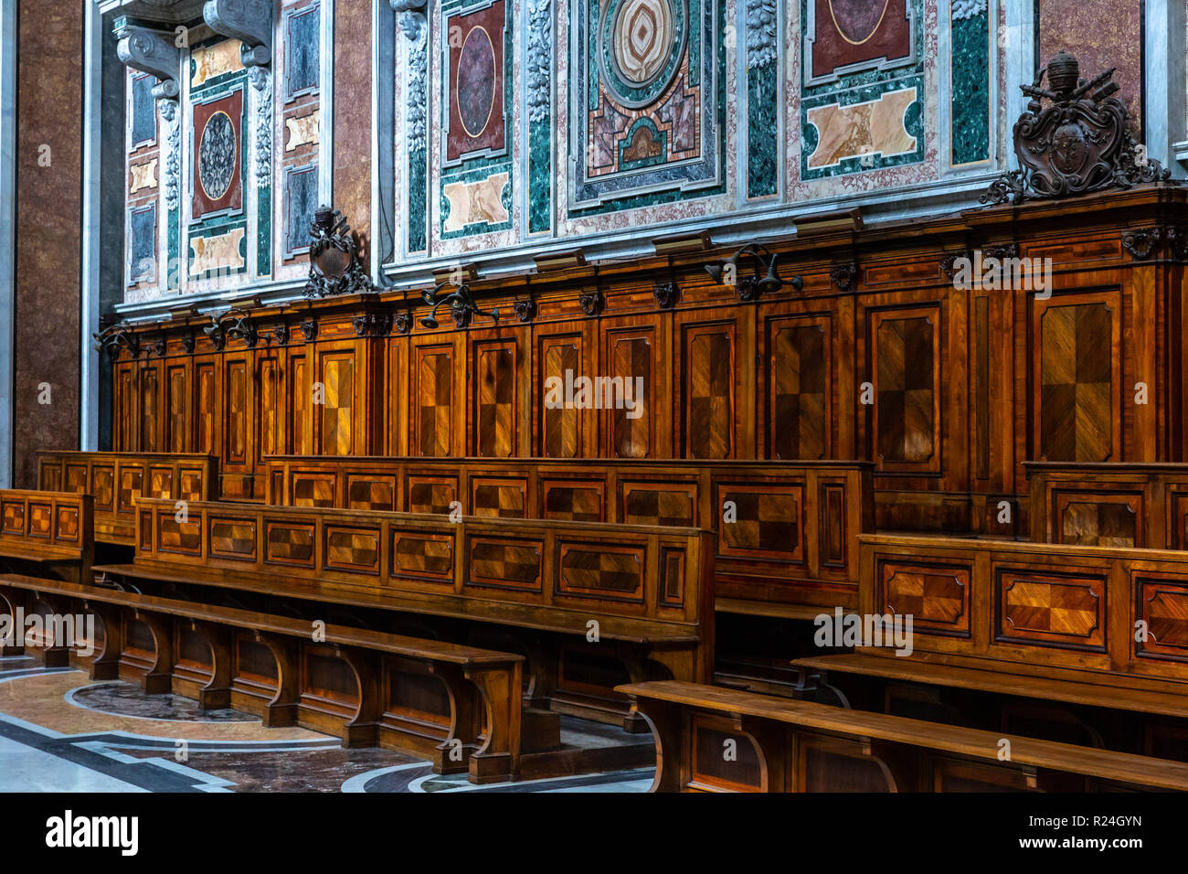 Medieval seats hi-res stock photography and images - Alamy