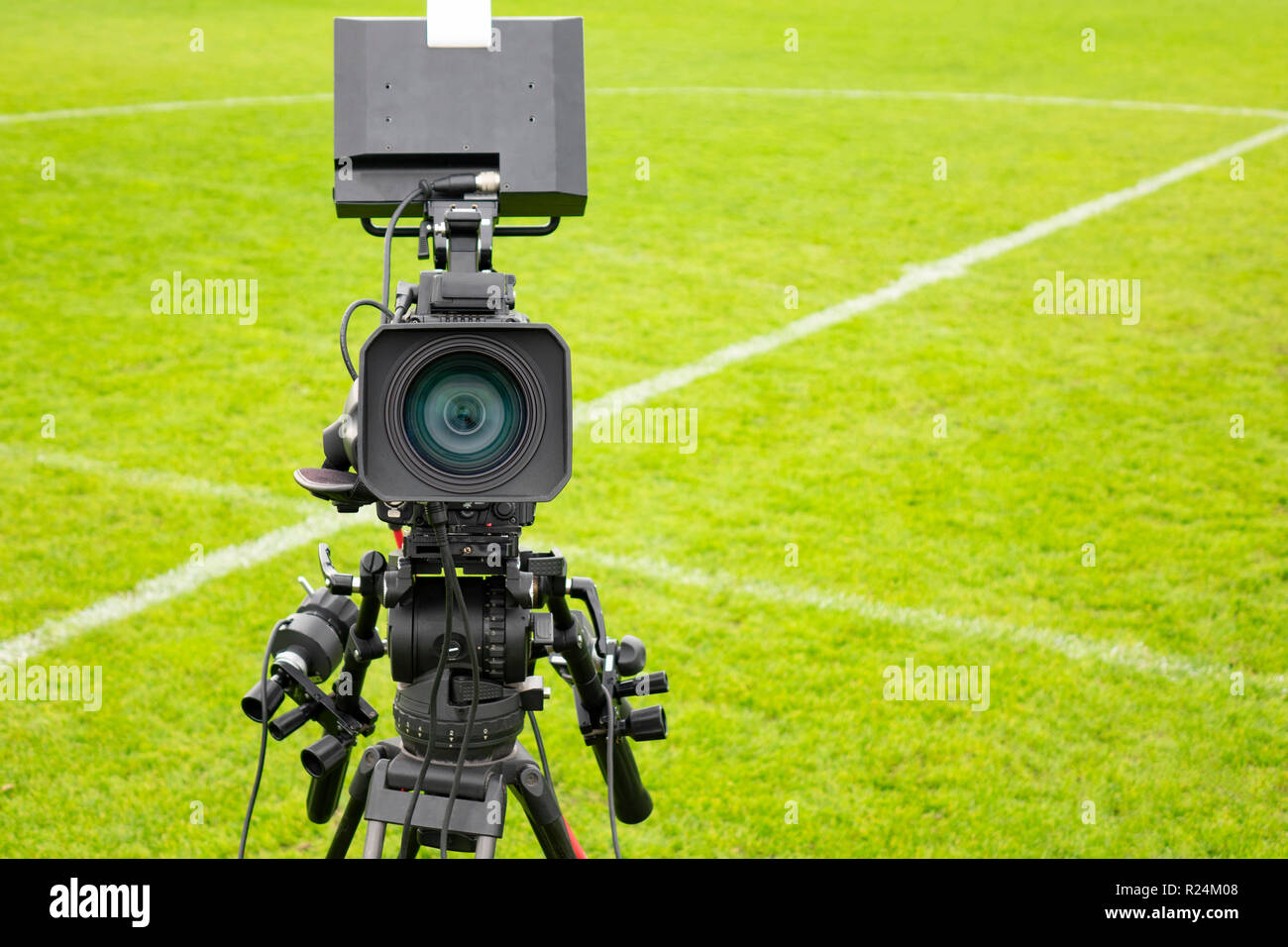 Tv Cameraman Football High Resolution Stock Photography and Images - Alamy