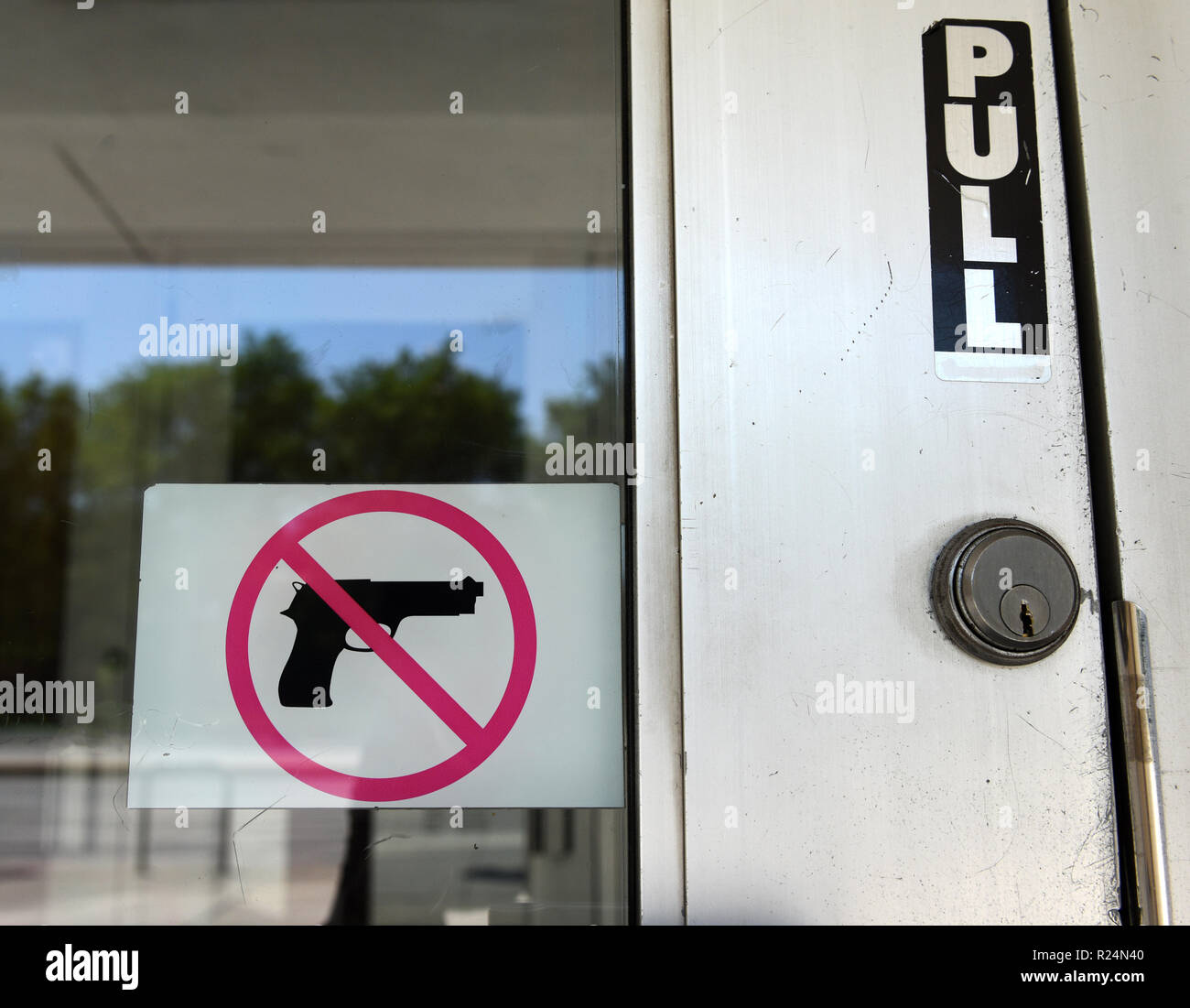 Stop sign gun hi-res stock photography and images - Alamy