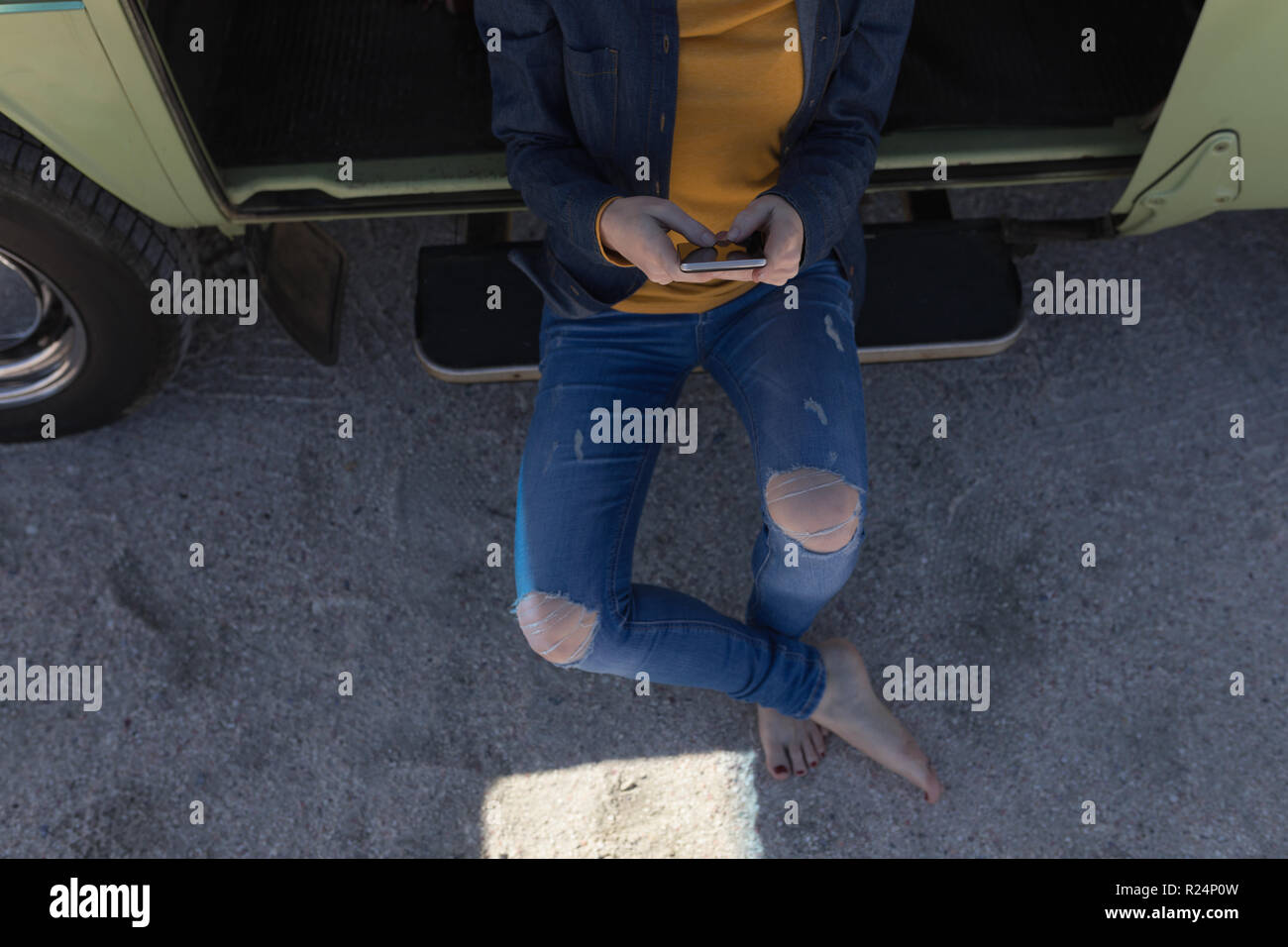 Open van door hi-res stock photography and images - Alamy