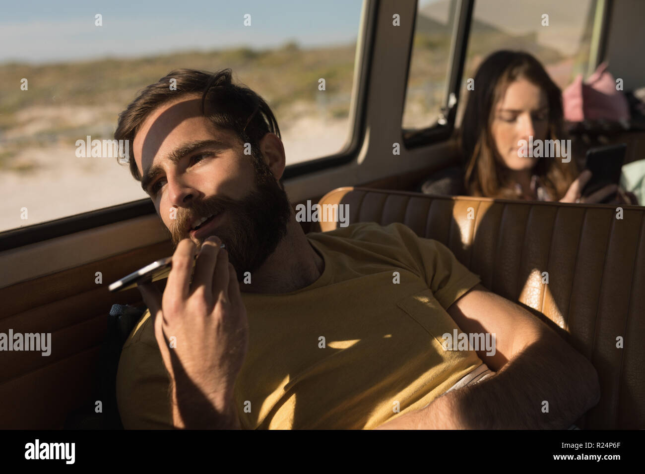 Man with van message hi-res stock photography and images - Alamy