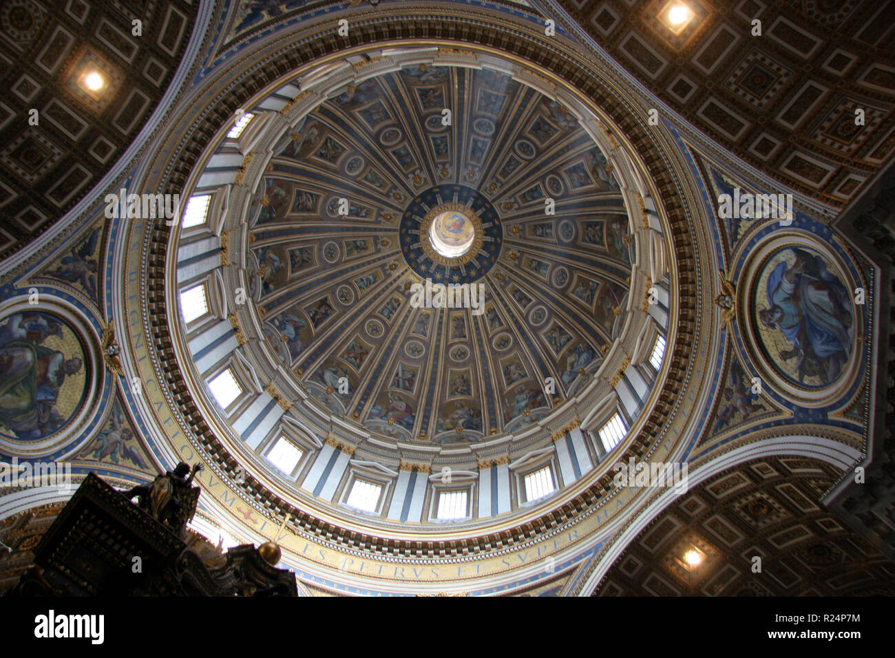St. Peter's, Vatican, interior, Rome, Italy Stock Photo - Alamy