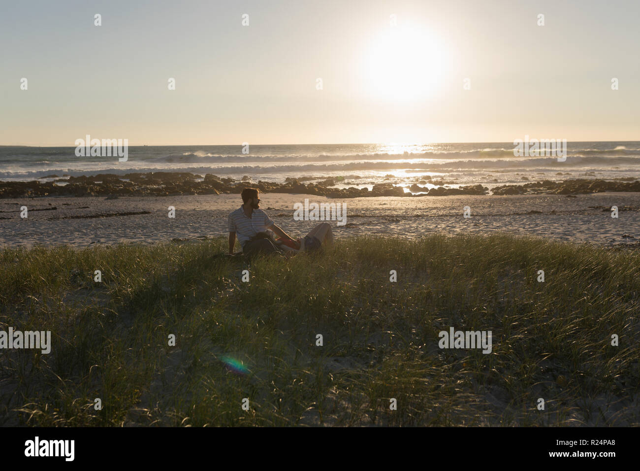 Woman sitting on man lap hi-res stock photography and images - Alamy