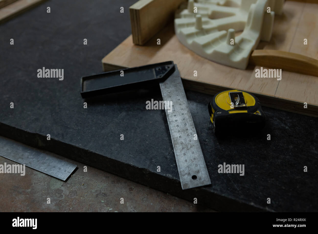 Try square hi-res stock photography and images - Alamy