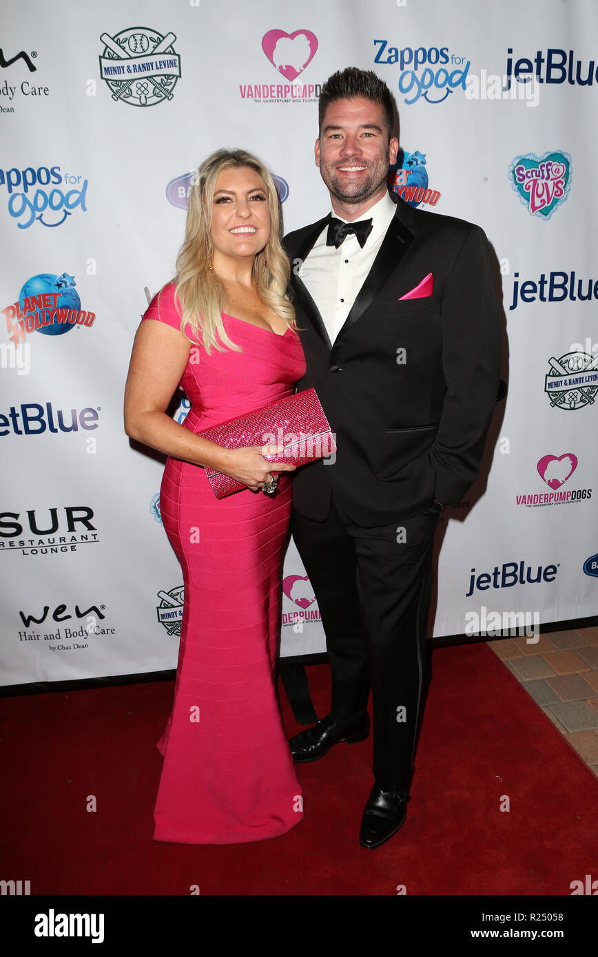 Los Angeles, Ca, USA. 15th Nov, 2018. Erin Bodien and Justin Bodien at ...