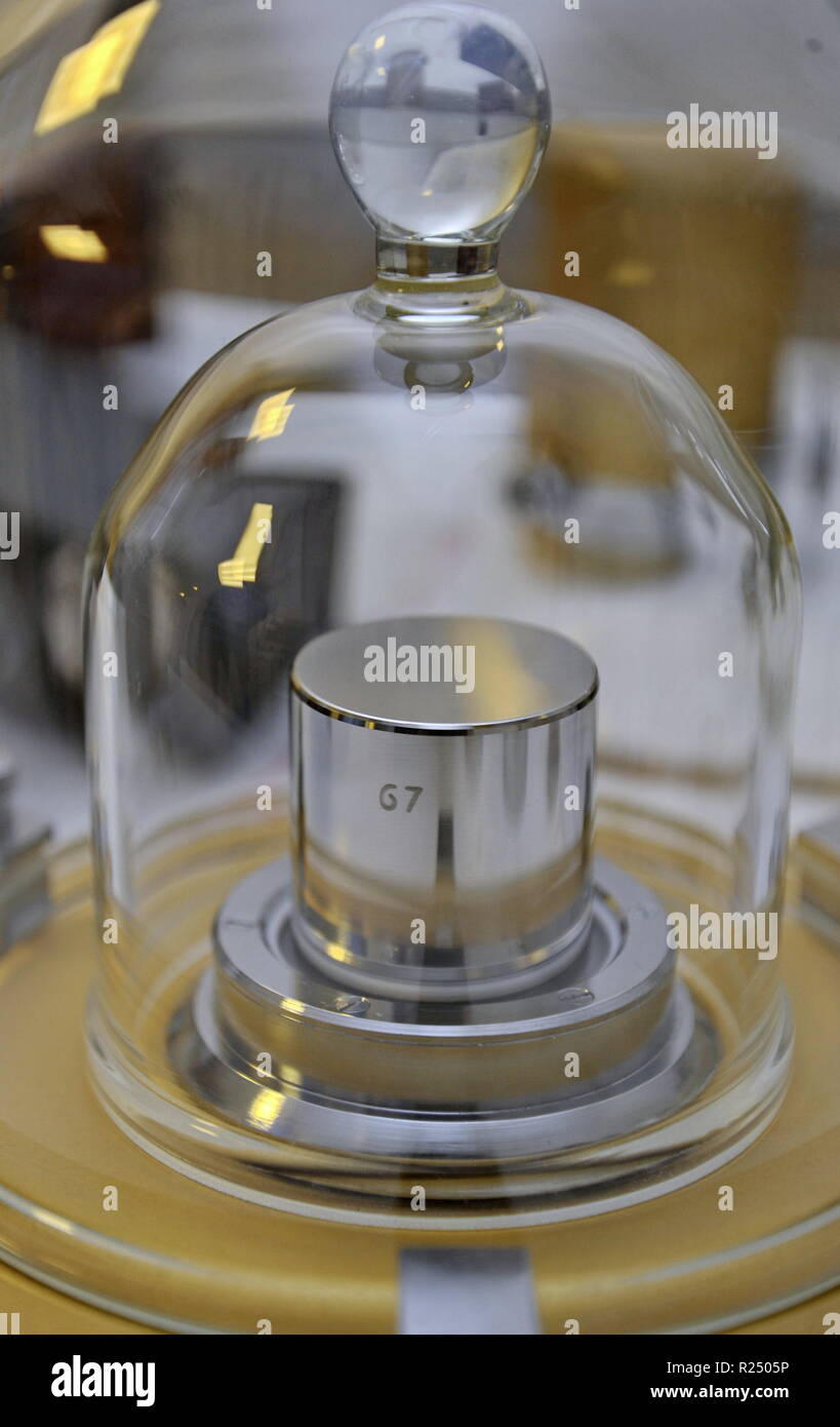 Platinum iridium hi-res stock photography and images - Alamy