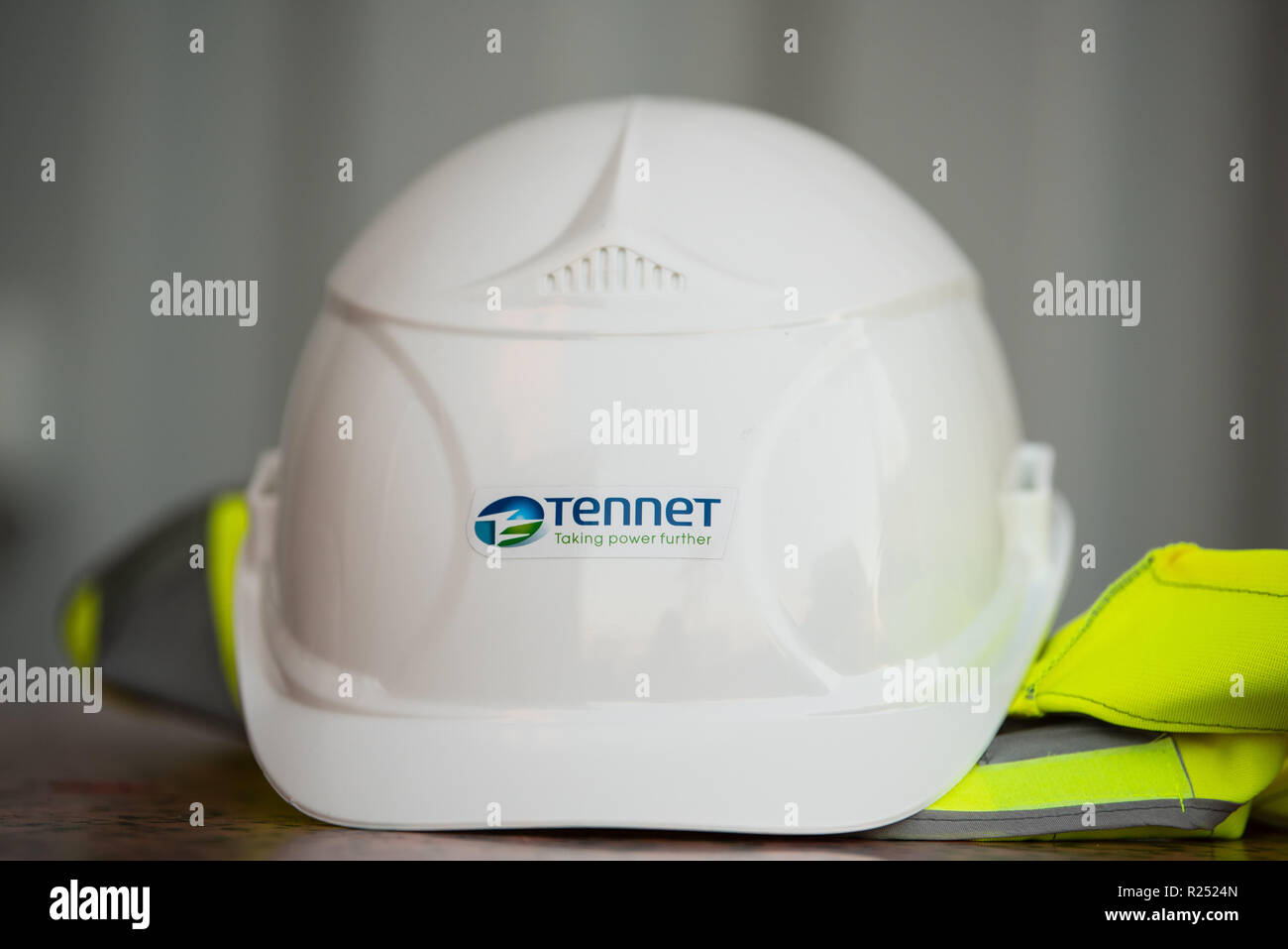 Tennet logo hi-res stock photography and images - Alamy