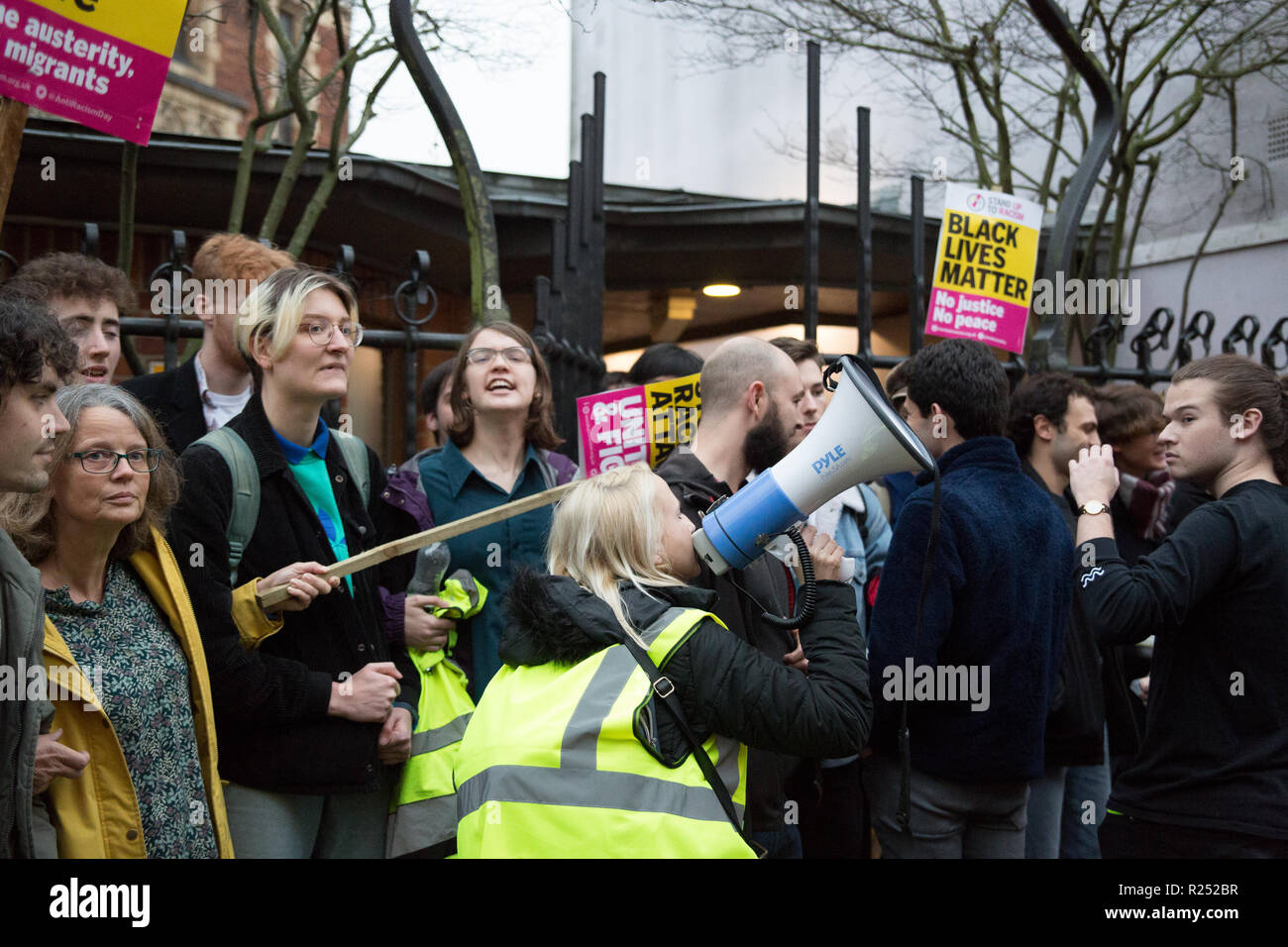 Oxford, UK 16th November 2018. Oxford union protest. Steve Bannon ...