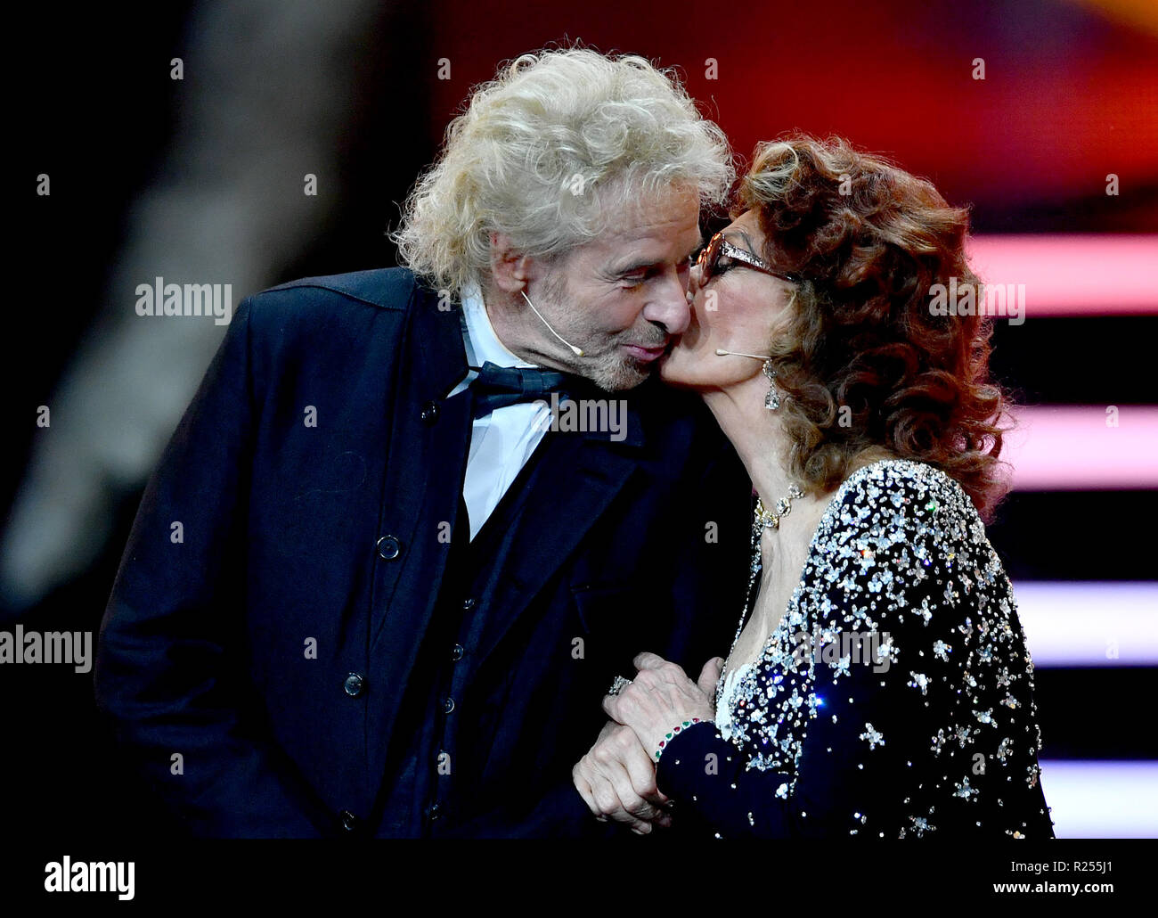 Berlin, Germany. 16th Nov, 2018. Thomas Gottschalk and Sophia Loren ...