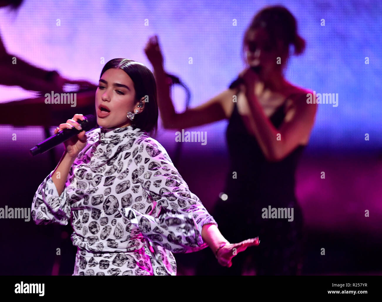 Berlin, Germany. 16th Nov, 2018. Dua Lipa appears at the 70th Bambi ...