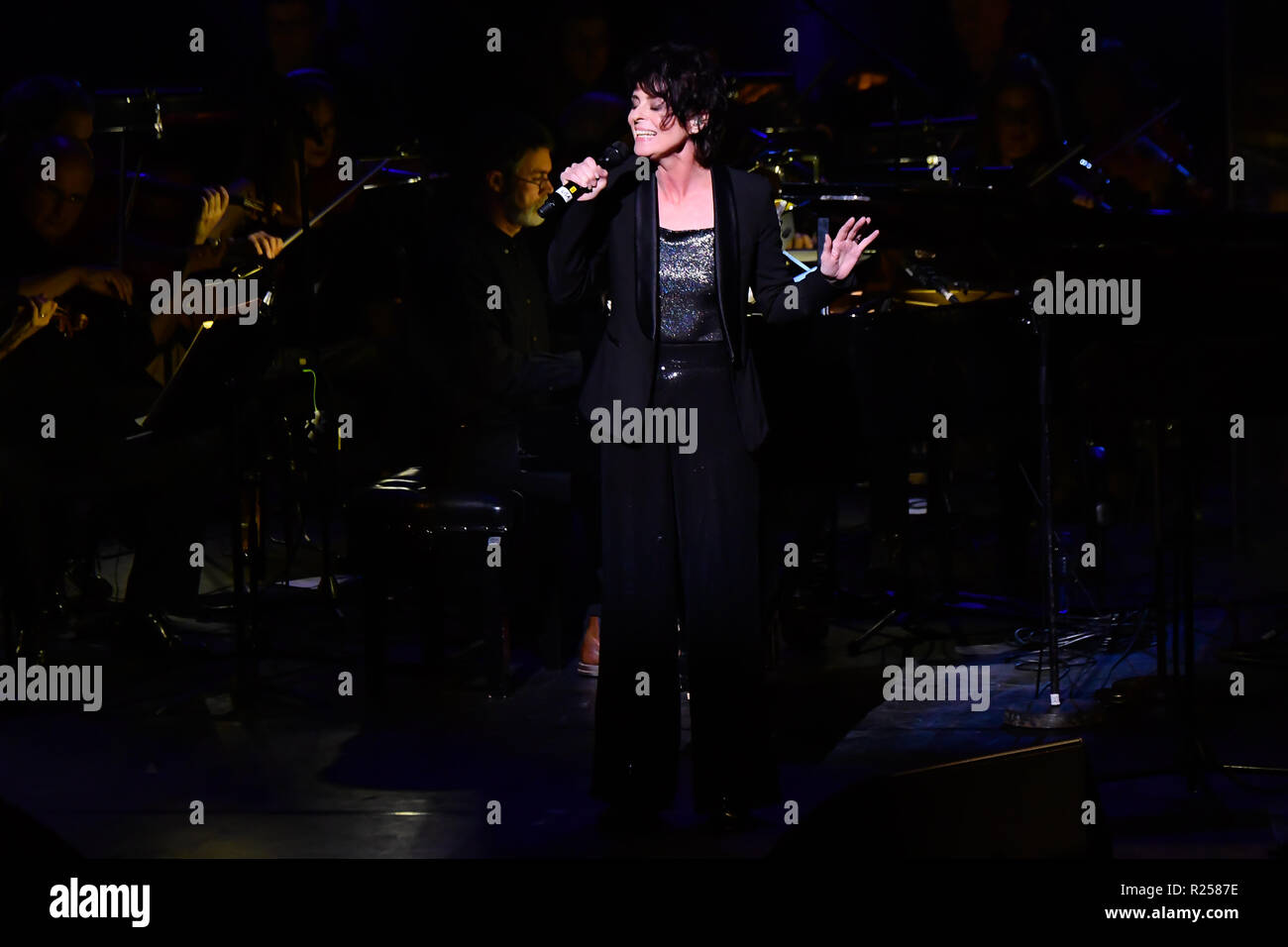 Lisa stansfield singer hi-res stock photography and images - Alamy