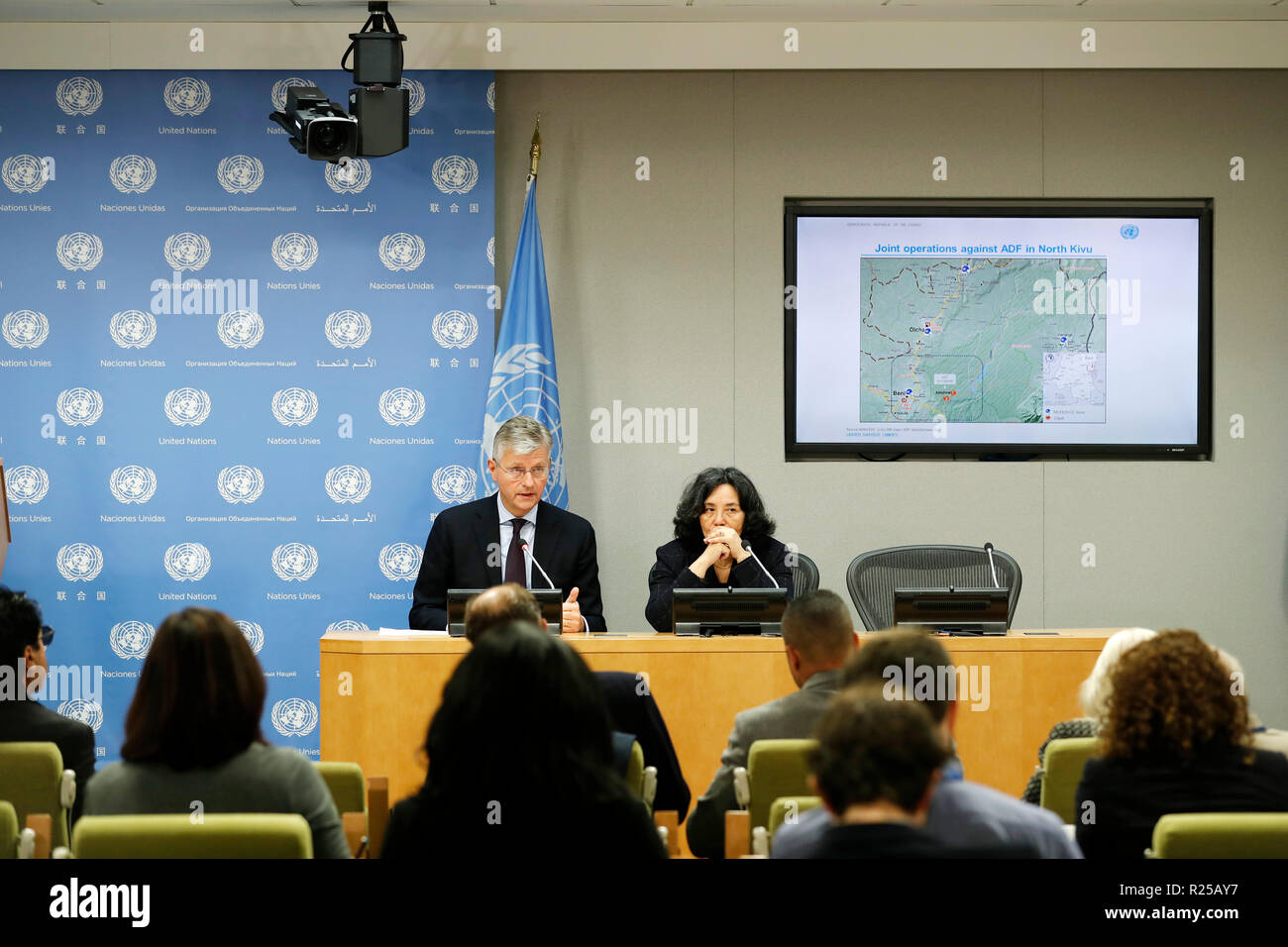 Armed groups in congo hi-res stock photography and images - Alamy