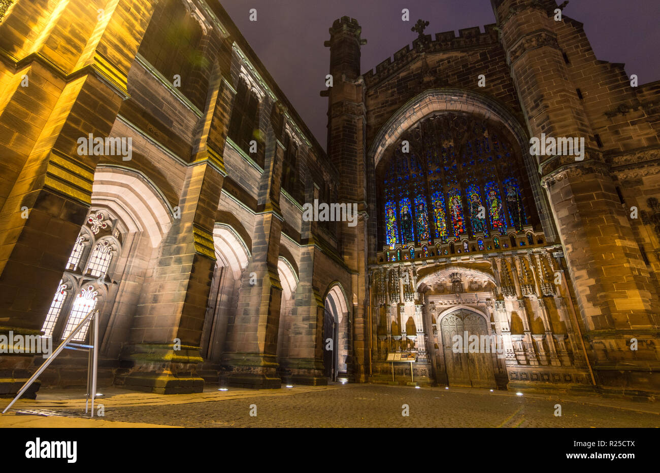 Chester cathedral exterior hi-res stock photography and images - Alamy