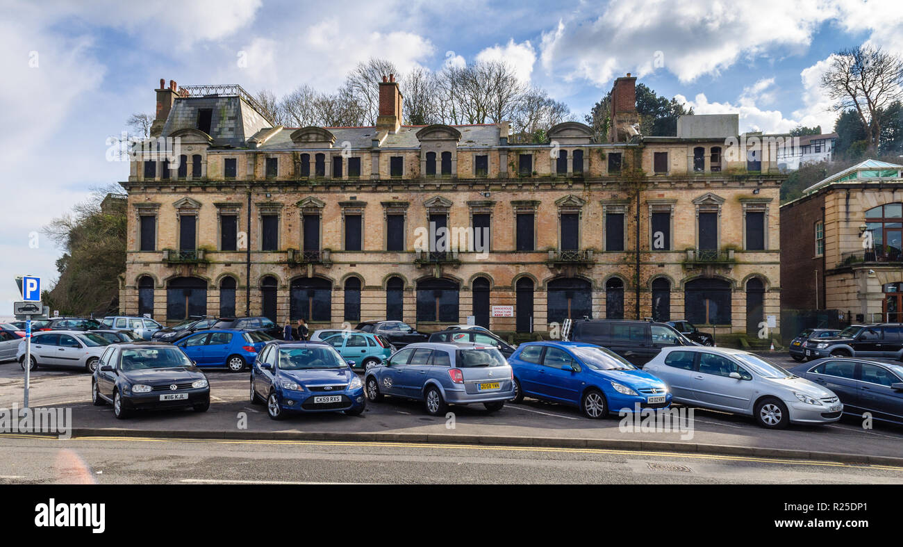 Derelict buildings uk hi-res stock photography and images - Alamy