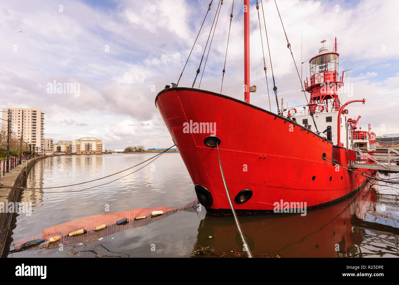 Lightship in harbour hi-res stock photography and images - Alamy