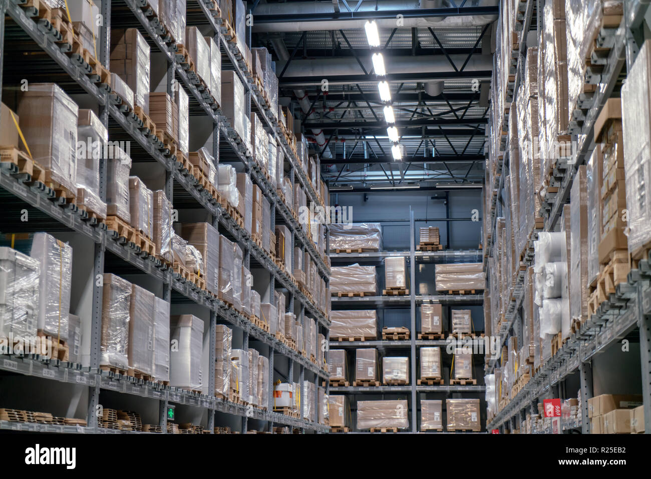 Industrial warehouses, packaging boxes and shelves Stock Photo - Alamy