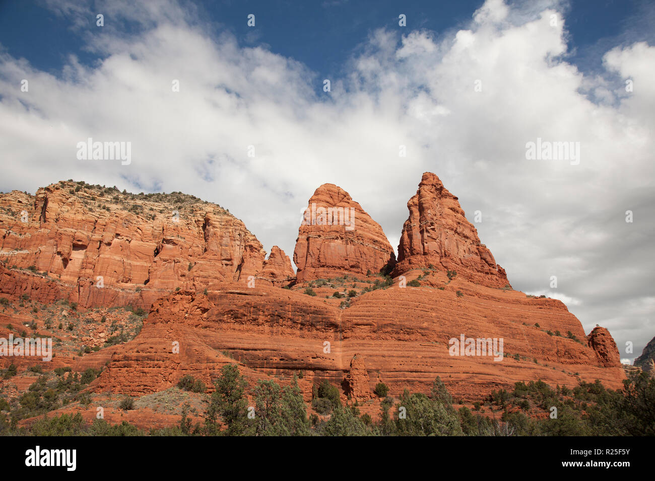 view of two nuns rock formation in sedona arizona Stock Photo - Alamy
