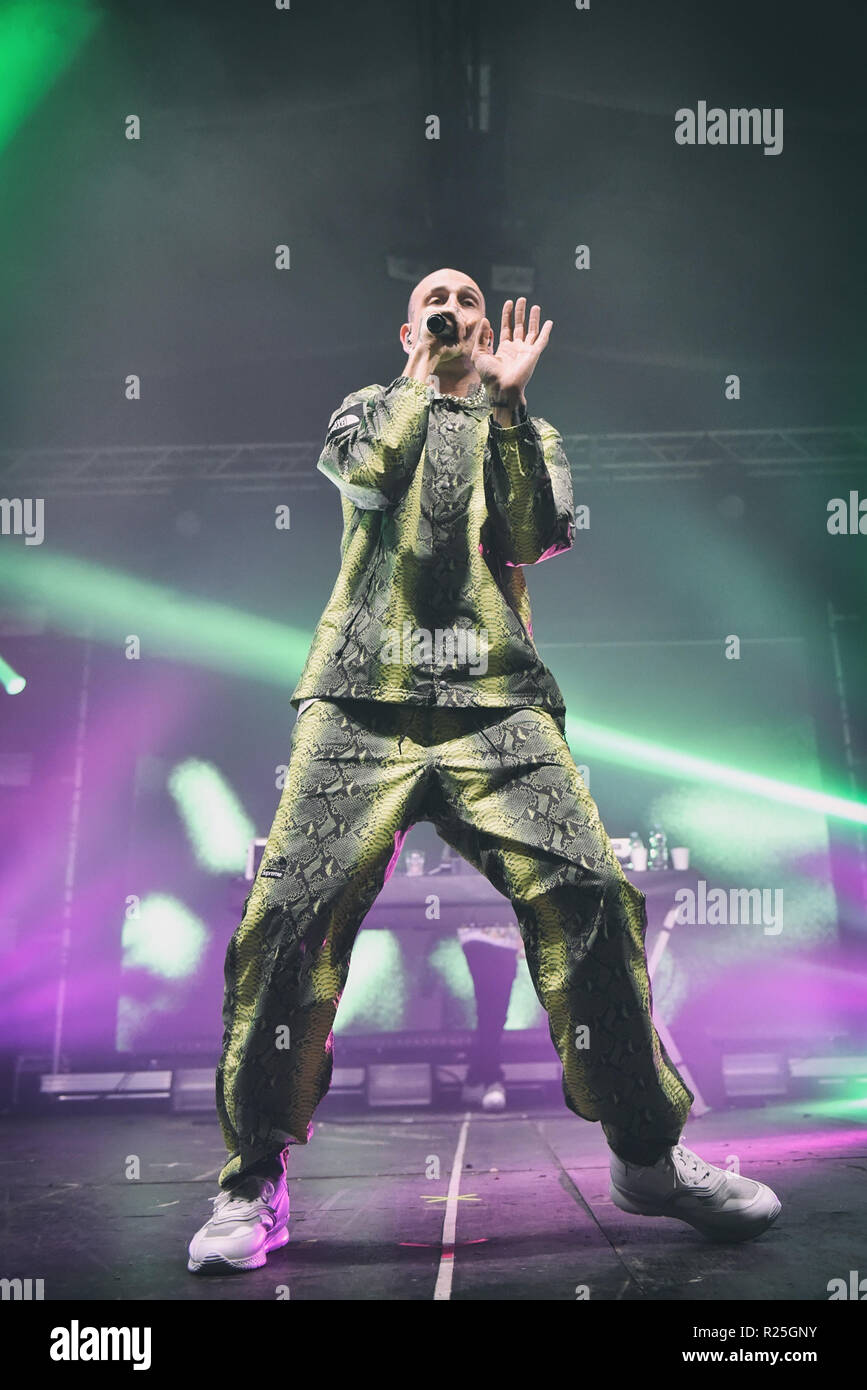 Napoli, Italy. 16th Nov, 2018. Gemitaiz, pseudonym of Davide De Luca ...