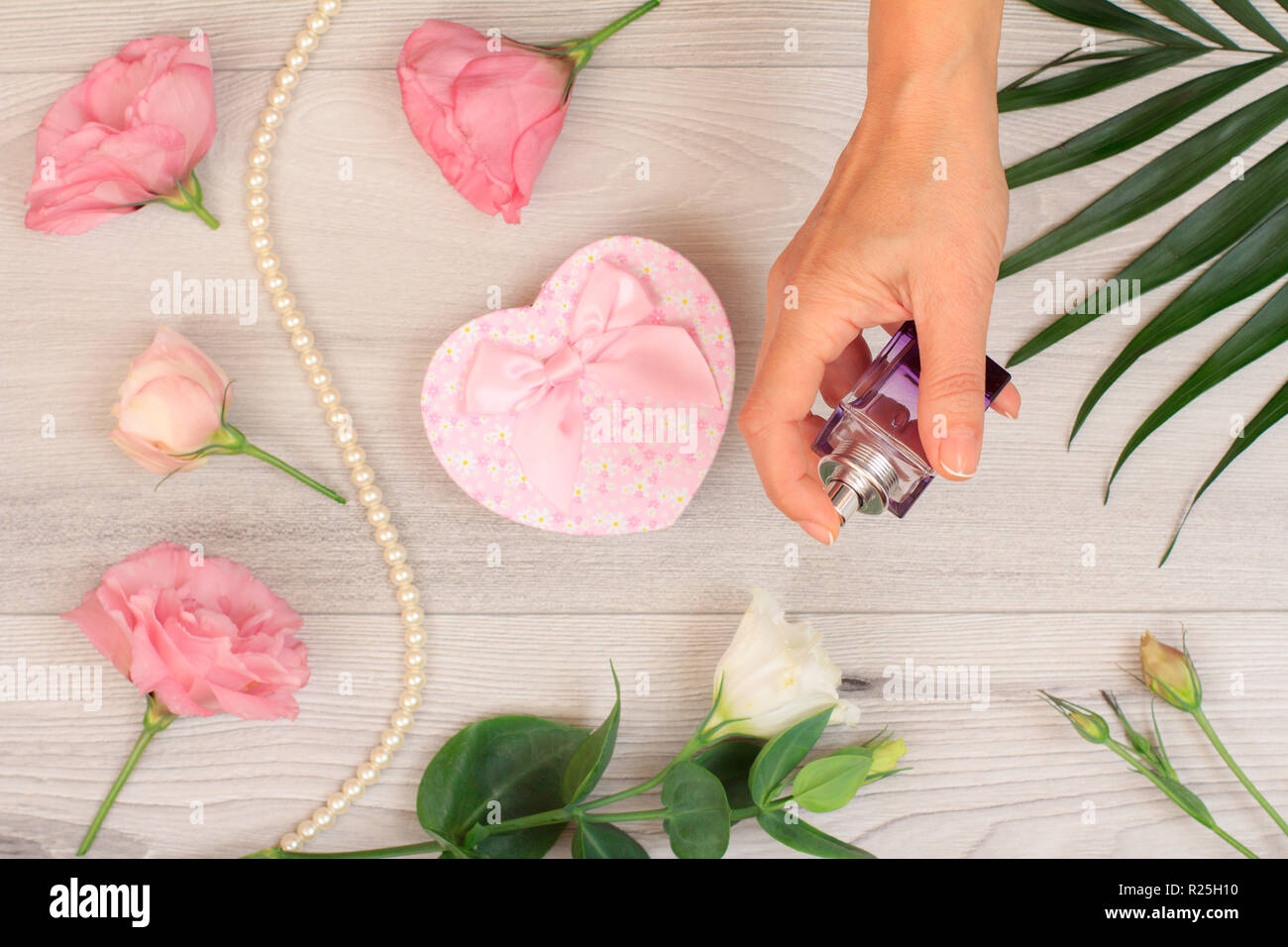 Woman shaped perfume bottle hi-res stock photography and images - Alamy