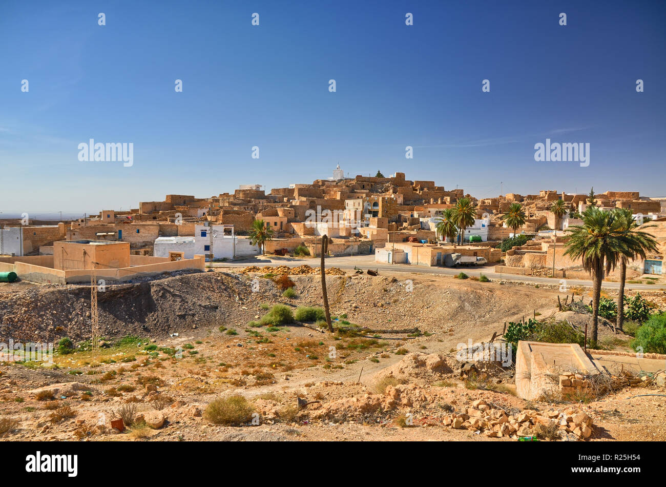 Ancient town in Sahara Desert in Tunisia, Africa, HDR Stock Photo - Alamy